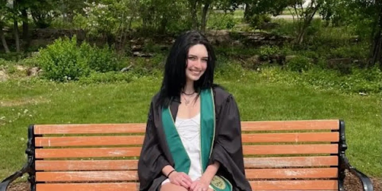 ItemLive: Lynn's Gretel Devendorf is 19 and Already a College Grad ...